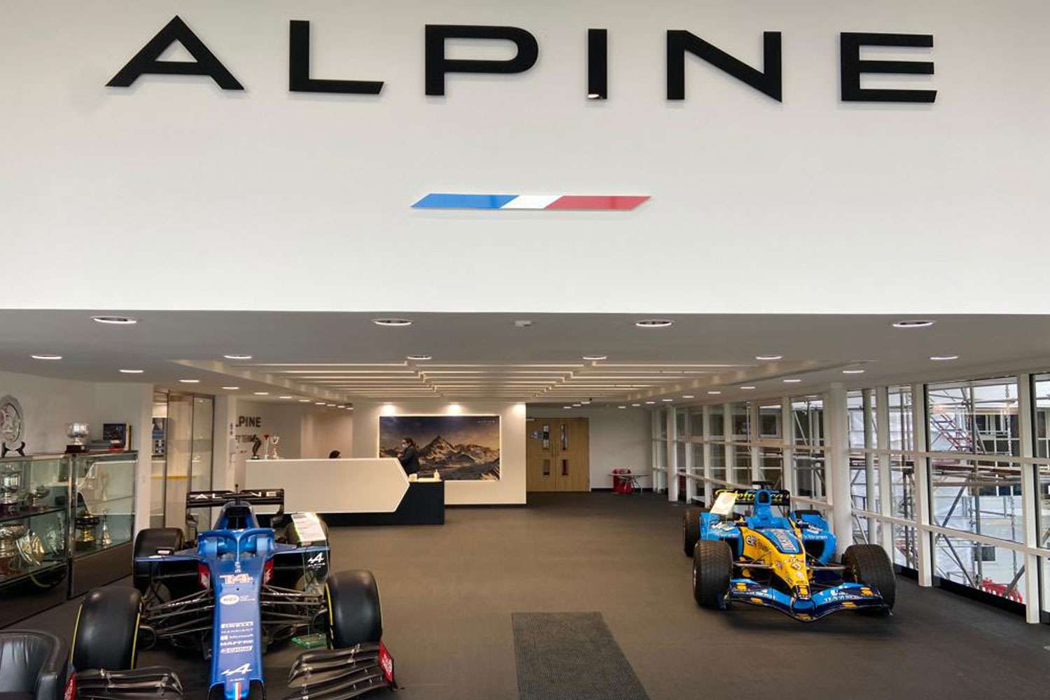 Renault Alpine F1 Team Factory - RLW Roofing